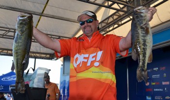 Prough Maintains Lead at Walmart FLW Tour on Lake Okeechobee | BassFIRST