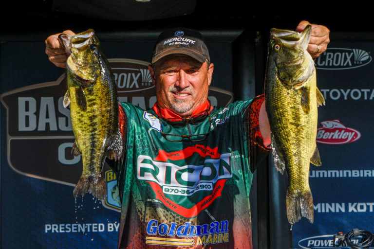 Risinger Punches His Way To Lead At Bassmaster Central Open On Red ...
