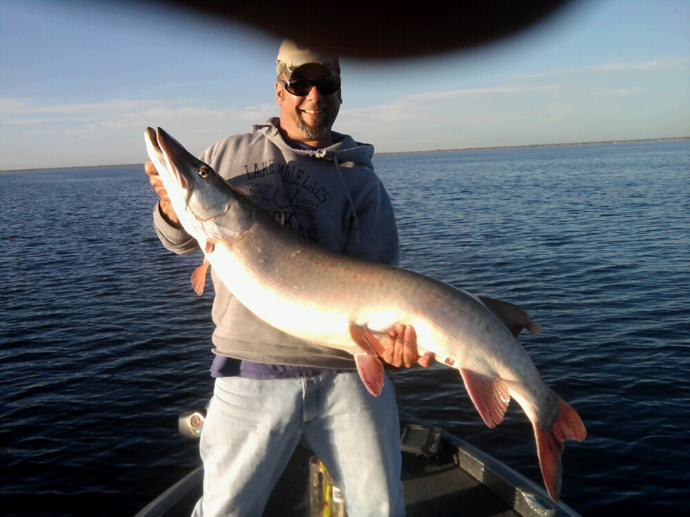 Big muskie caught on Mille Lacs Lake in isle, MN on 10/7/2010 | MuskieFIRST