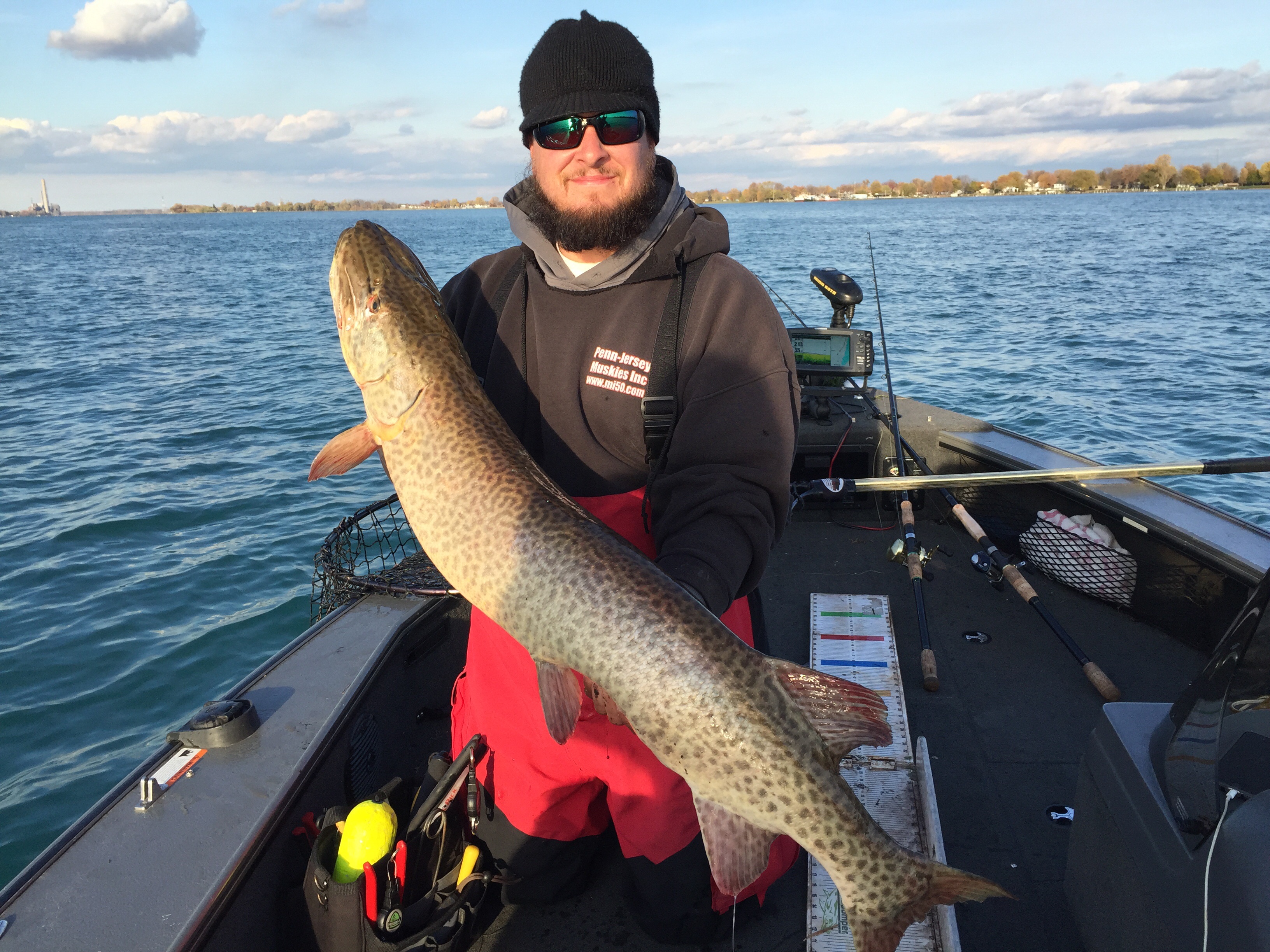 Big muskie caught on Lake St Clair in City x, MI on 10/26/2015 ...