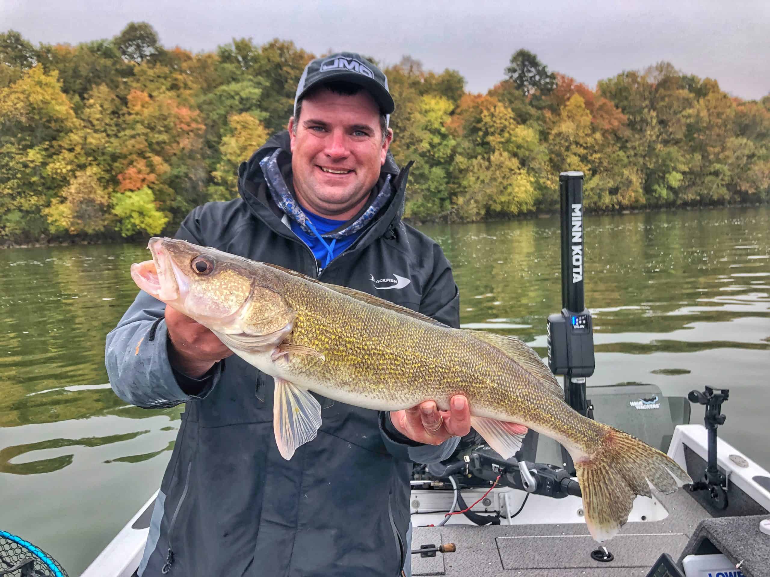 Fall Walleye on The Rocks | WalleyeFIRST