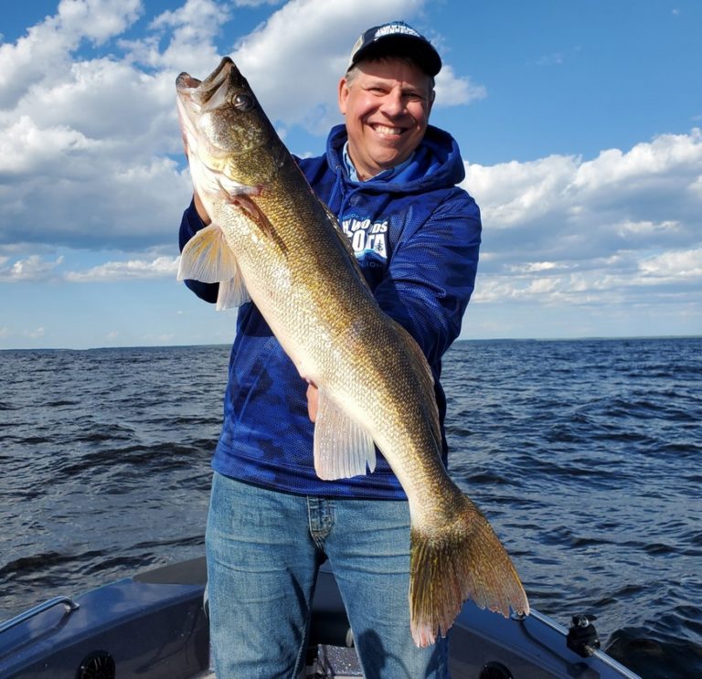 Huge Walleye Caught on Larry Smith Outdoors TV | WalleyeFIRST